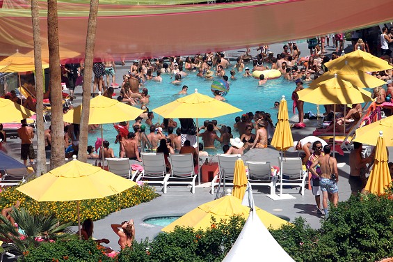 Splash House Pool Party in Palm Springs – OC Weekly