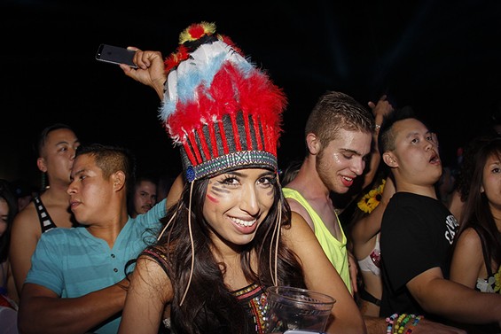 The Lovely Ladies of Electric Daisy Carnival 2014 – OC Weekly