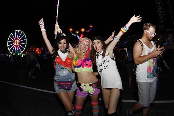 The Lovely Ladies of Electric Daisy Carnival 2014 – OC Weekly