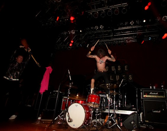 X, Throw Rag @ HOB – OC Weekly